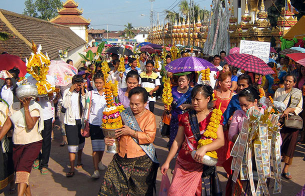 Boun That Luang | Southeast Asia Travel